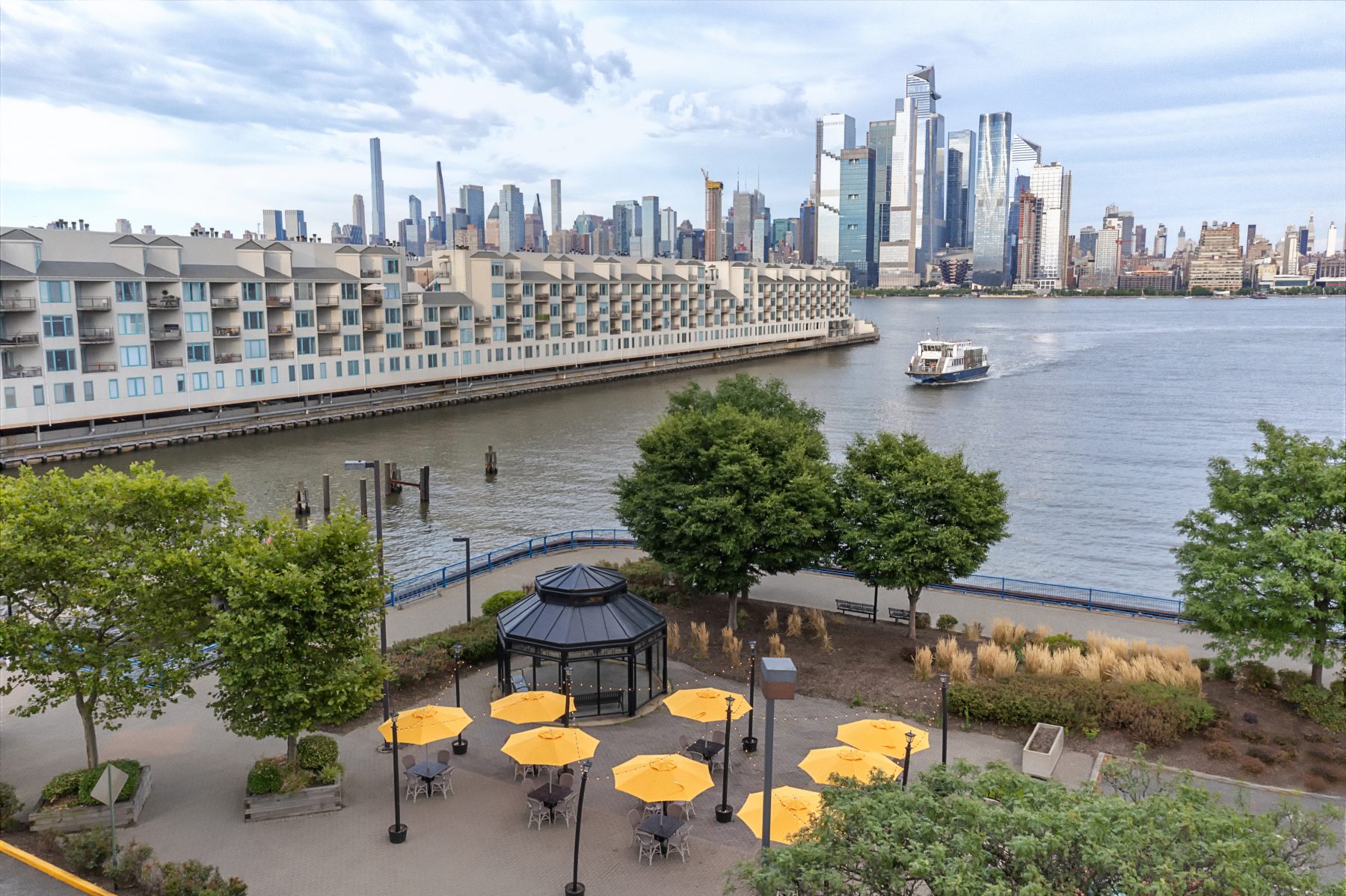 Premier Hotel Spotlight: Sheraton Lincoln Harbor | Blog & Hotel ...